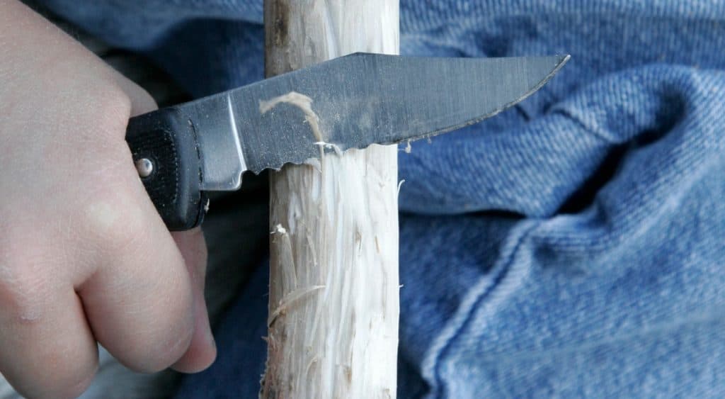 Pocket Knives for Kids: The Ultimate Guide - Kids Who Play