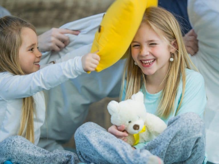 13 Simple And Fun Trampoline Sleepover Ideas! - Kids Who Play