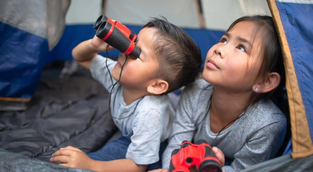 The Ultimate Trampoline Fort For A Great Adventure! - Kids Who Play