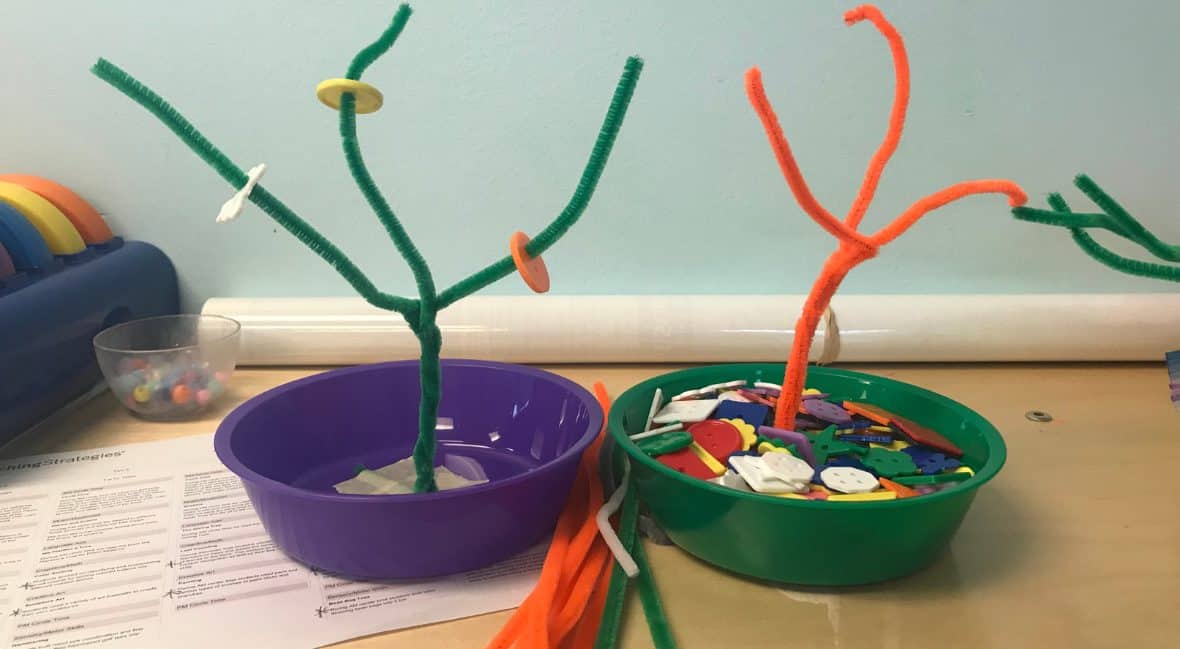 37 Engaging Pincer Grasp Activities for Babies & Toddlers - Kids Who Play